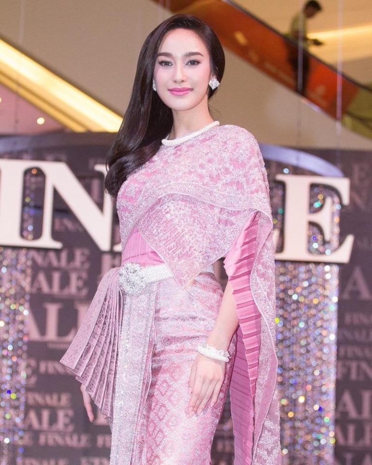 Finale Wedding Studio Collection 2016 - Thai Sirens